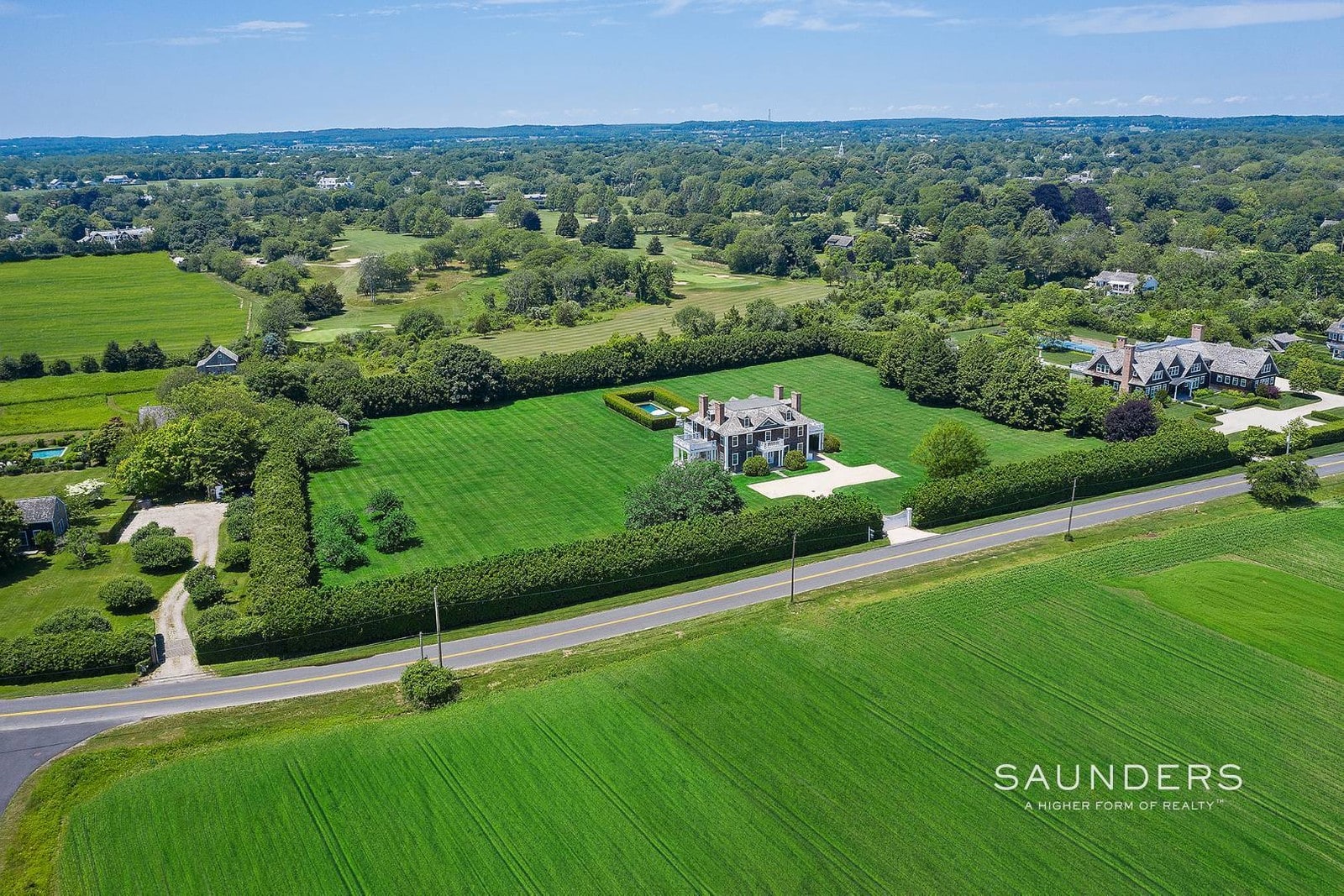 Quintessential Hamptons - Hamptons.com