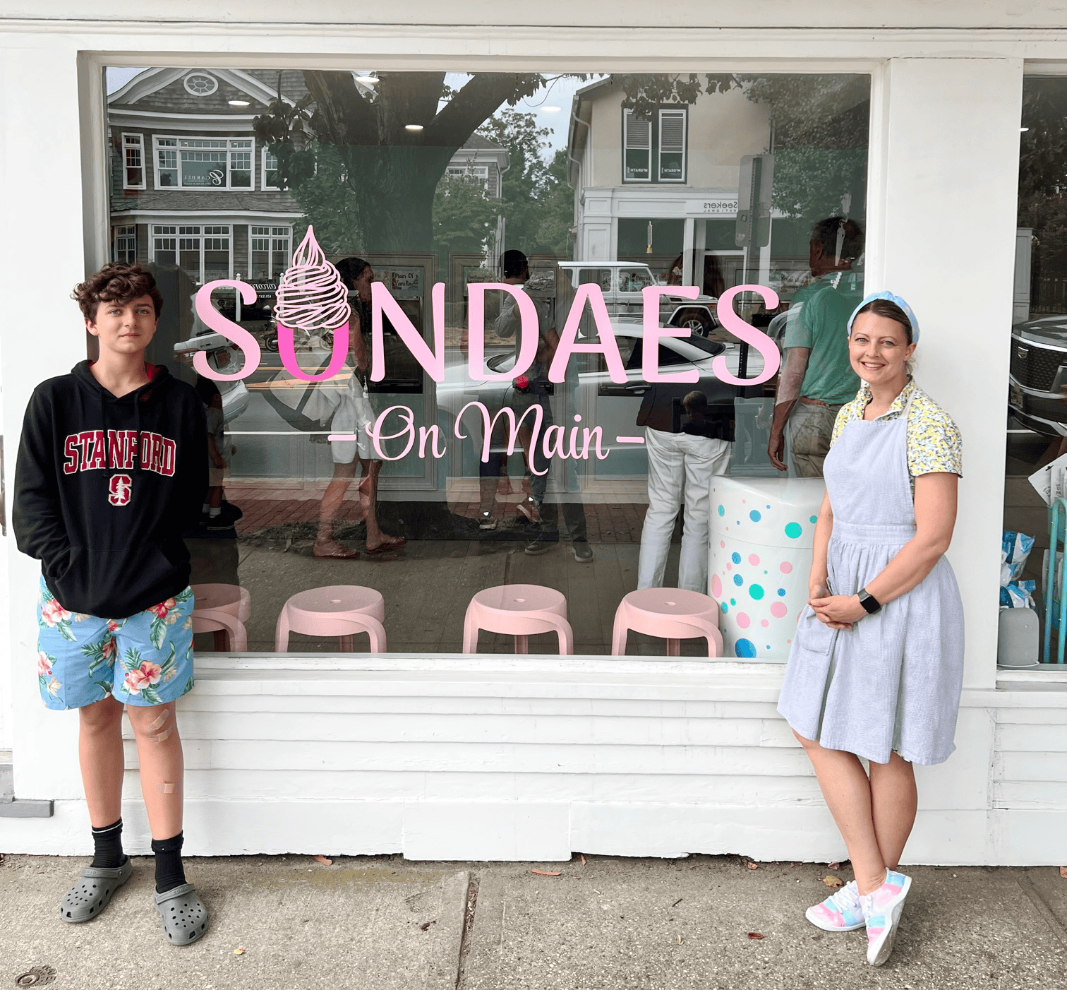 As Local as It Gets, Sundaes on Main Now Open - Hamptons.com
