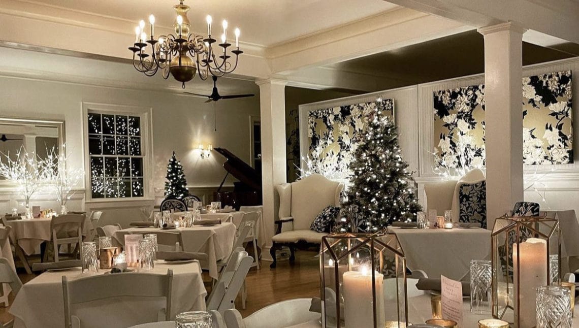 The Iconic Ram's Head Inn Holiday Festivities - Hamptons.com