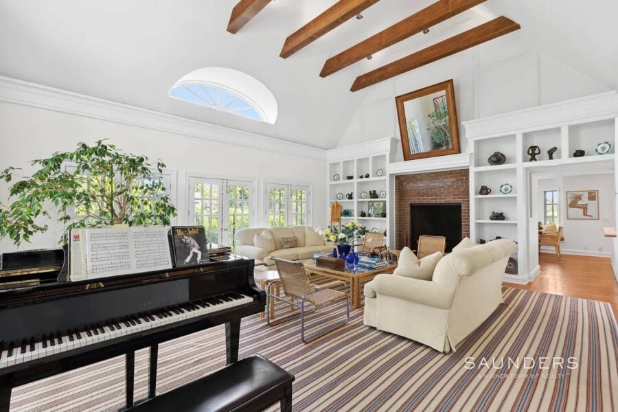 A Glimpse Inside…Somewhere Special in Wainscott South - Hamptons.com