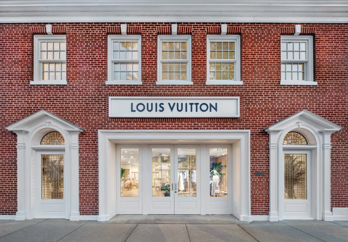 Louis Vuitton Celebrates the Holidays with Re-Opening of East Hampton ...