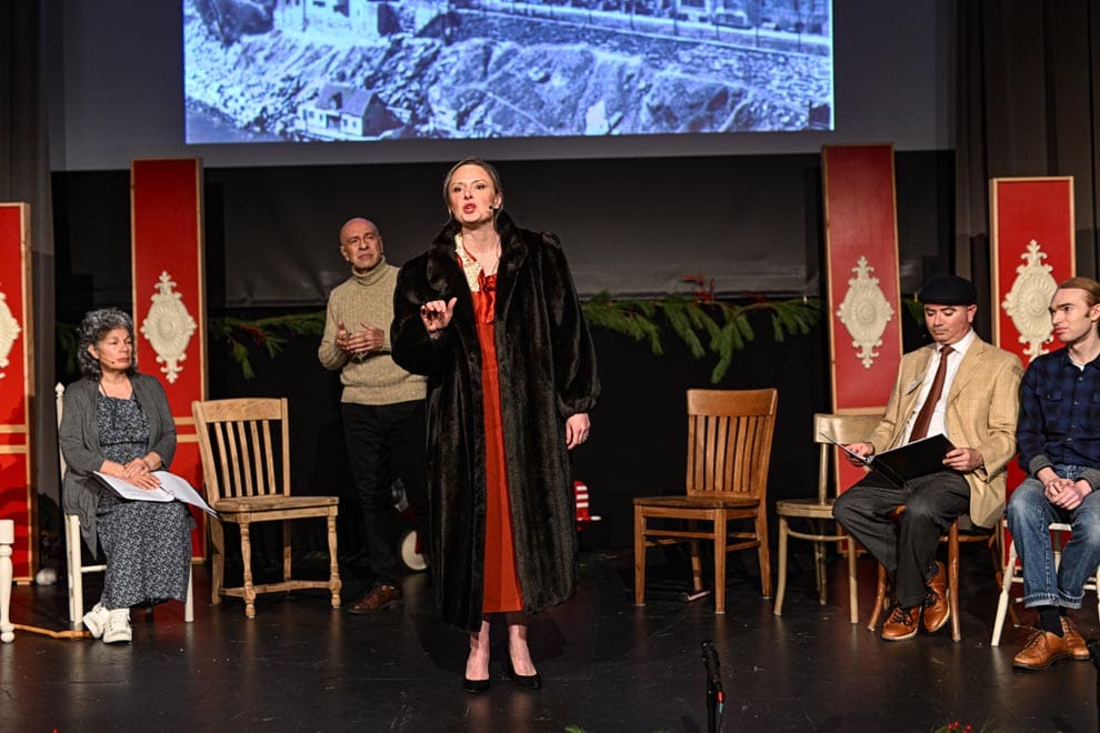 REVIEW: Center Stage’s "One Christmas" and "A Christmas Memory ...